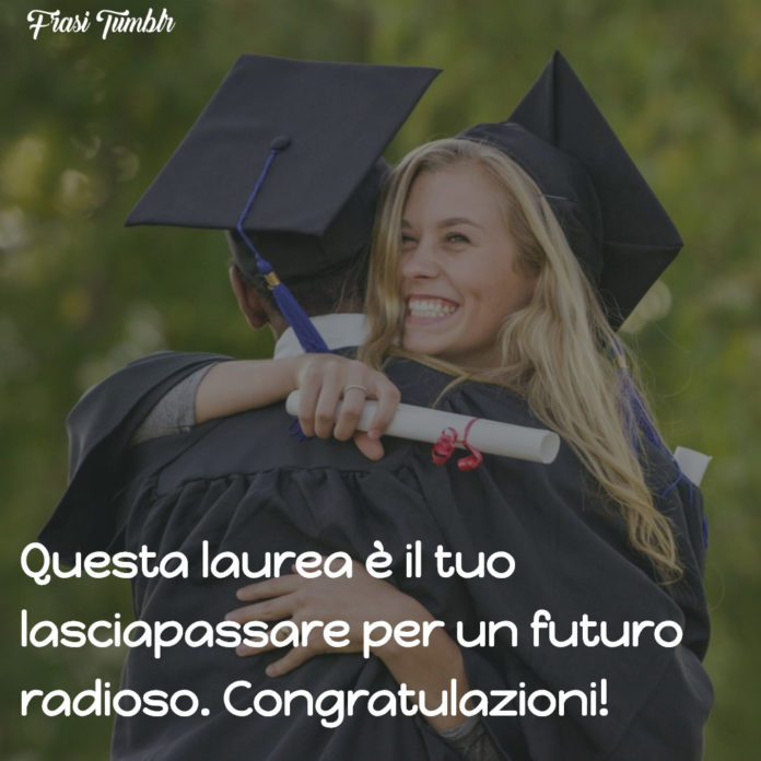 Le 30 più belle Frasi per la Laurea di un'Amica